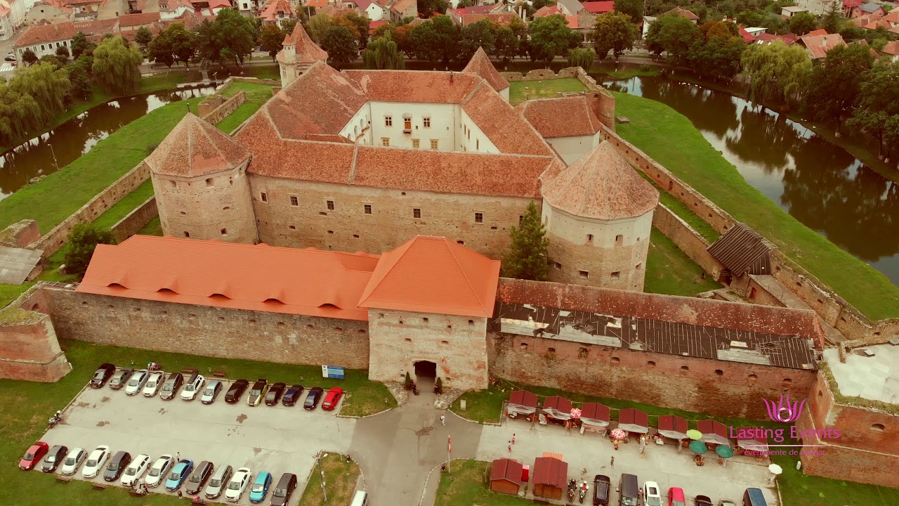 Cetatea Făgăraș, în ultima etapă a restaurării. Rămâne deschisă ...